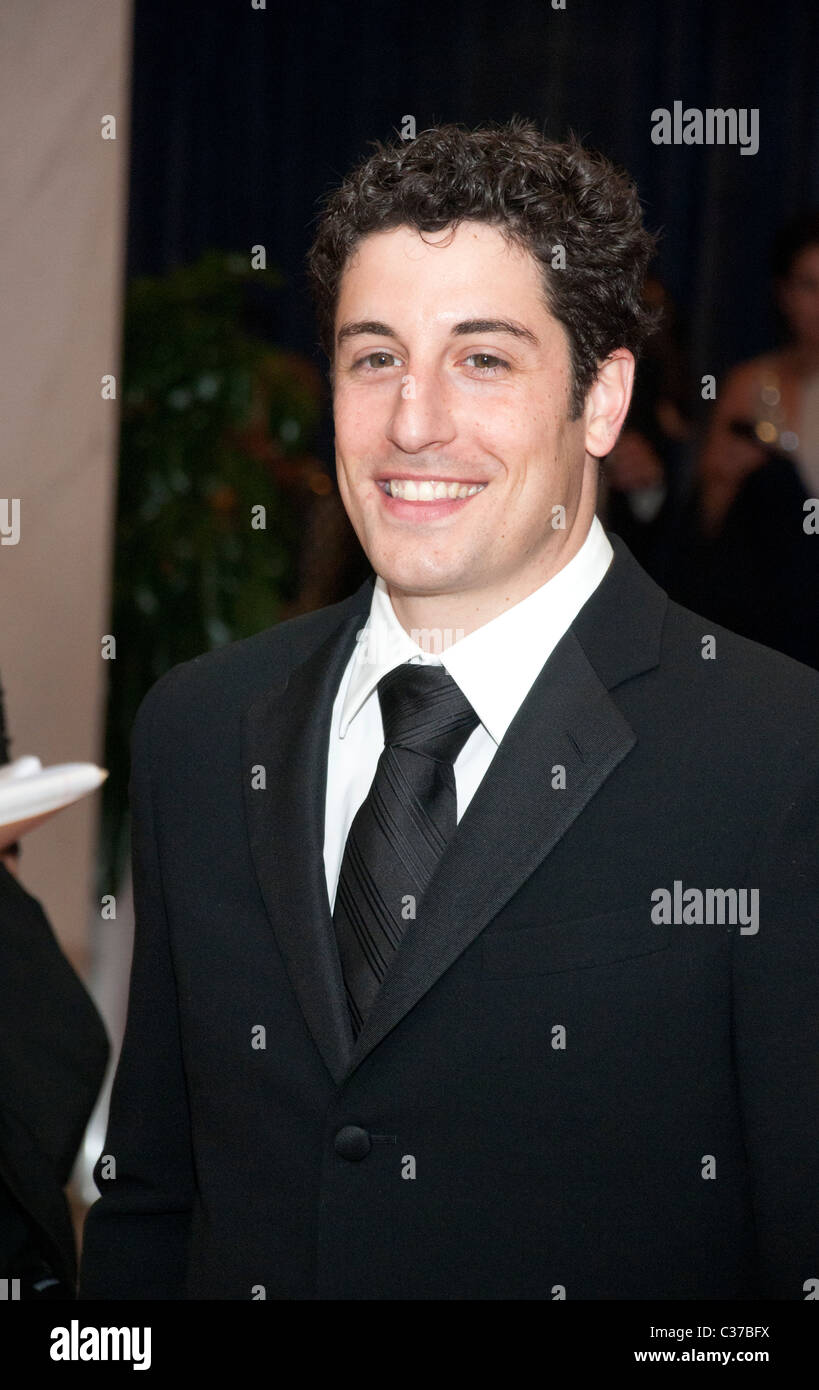 Jason Biggs arrives for the White House Correspondents' Association ...