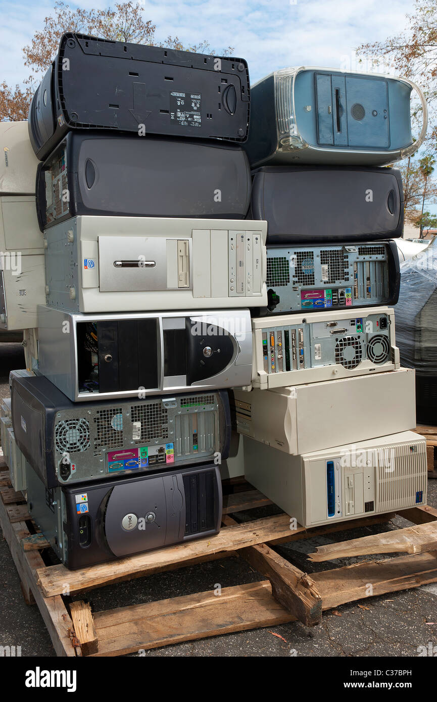 Electronic goods collected for recycling in Santa Barbara at earth day ...