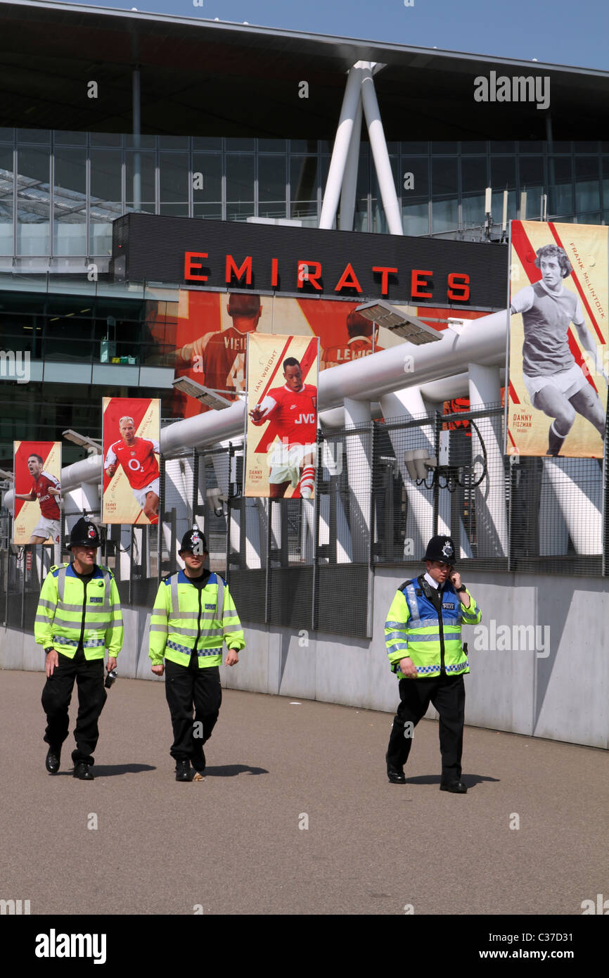Police stadium hi-res stock photography and images - Alamy
