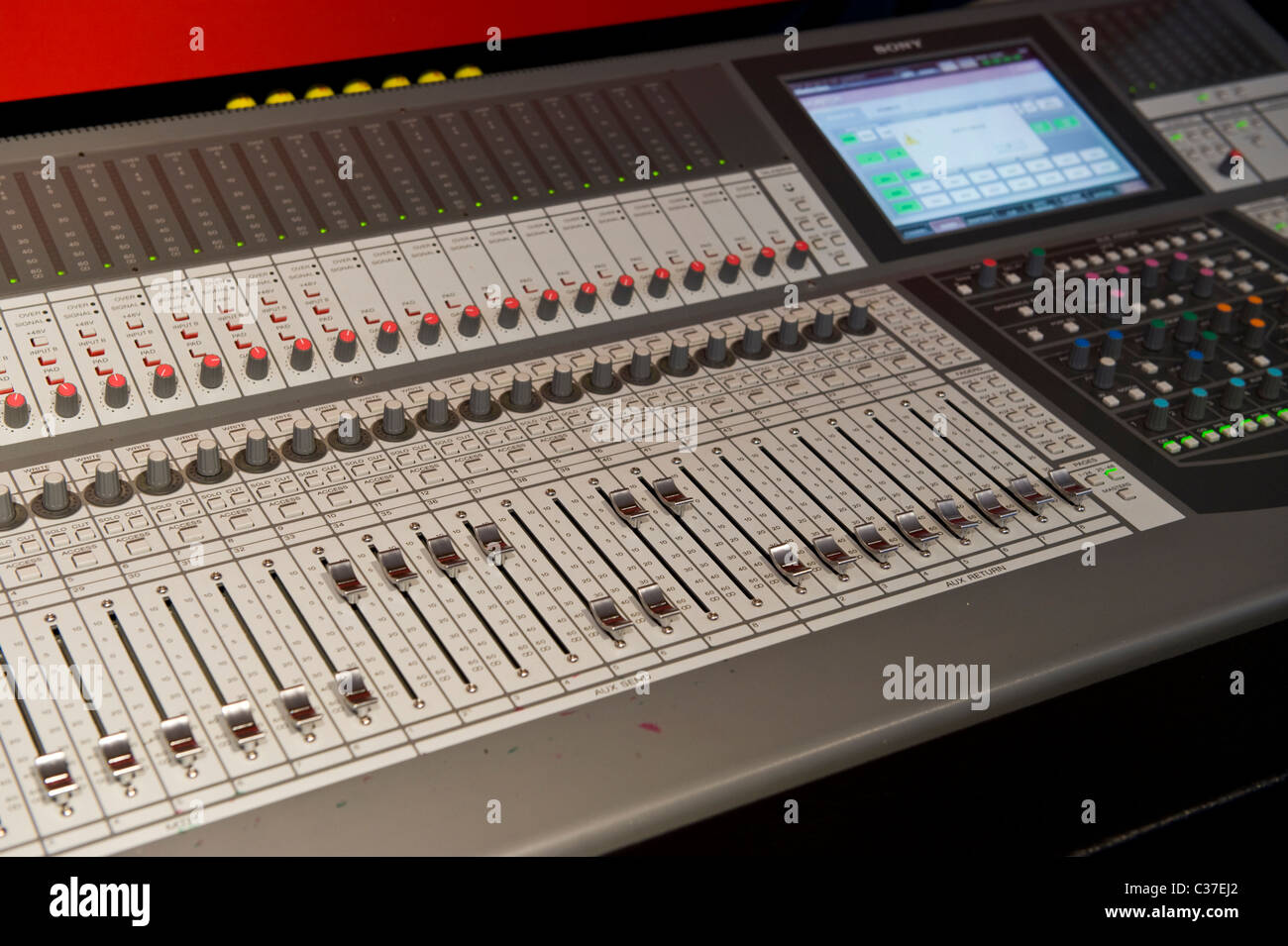 Sound studios hi-res stock photography and images - Alamy