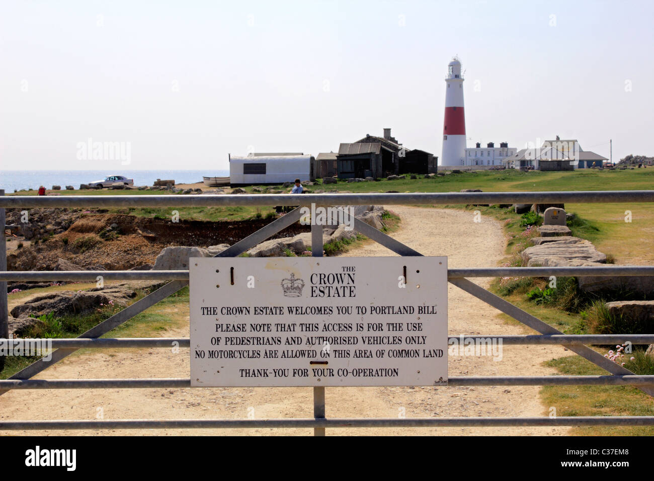 Portland bill beach huts hi-res stock photography and images - Alamy