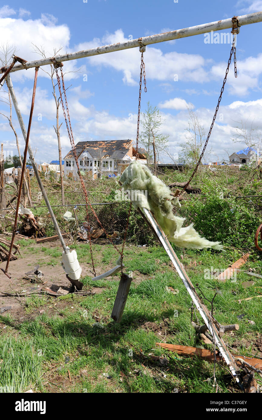 SAINT LOUIS, MISSOURI - APRIL 26: Destroyed homes after tornadoes hit ...