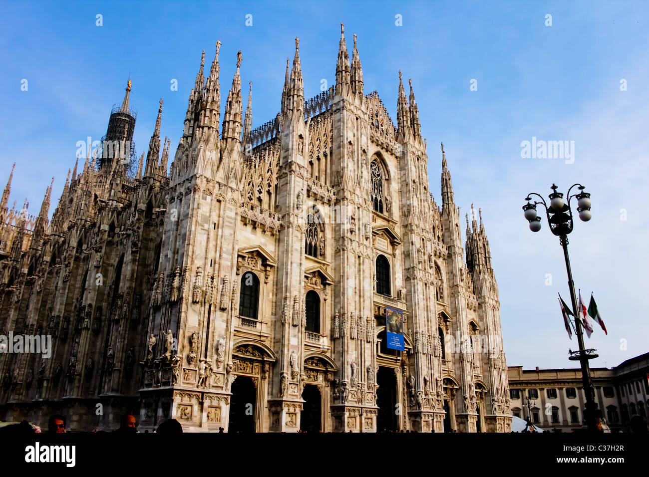 Milan cathedrals hi-res stock photography and images - Alamy