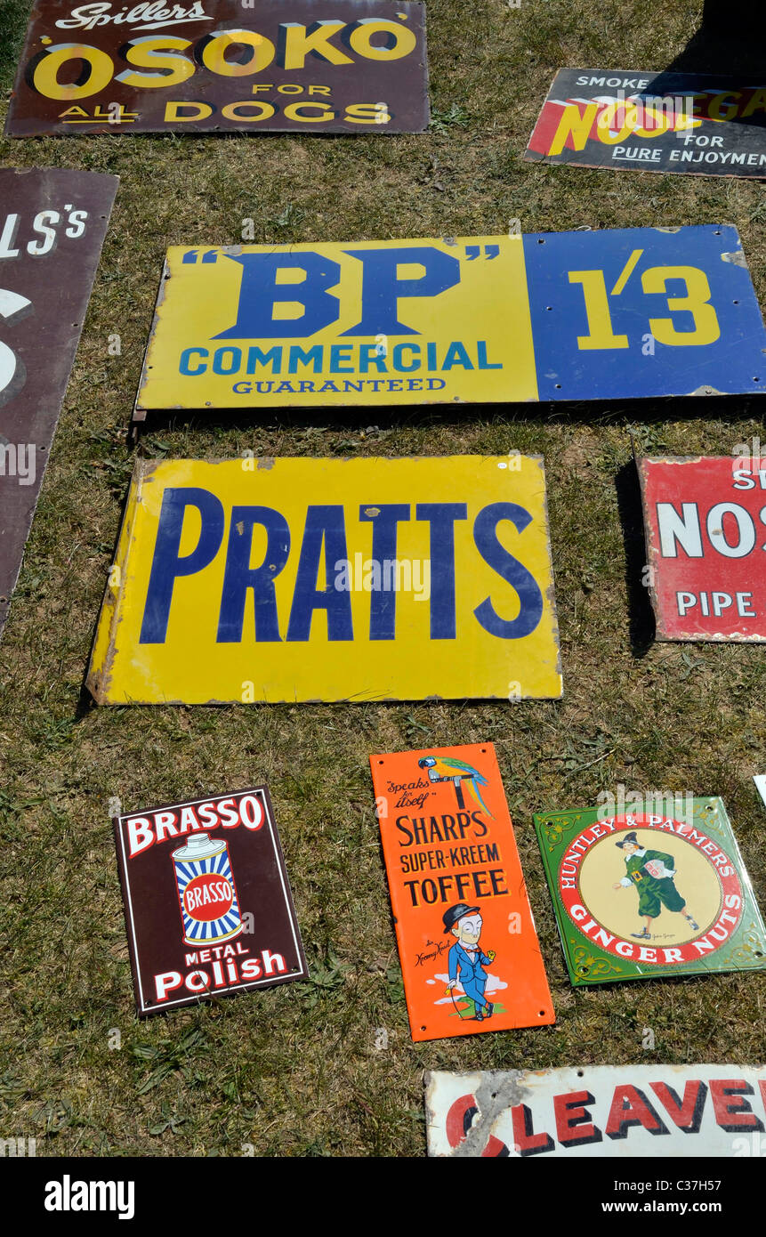 Enamel Signs High Resolution Stock Photography and Images - Alamy