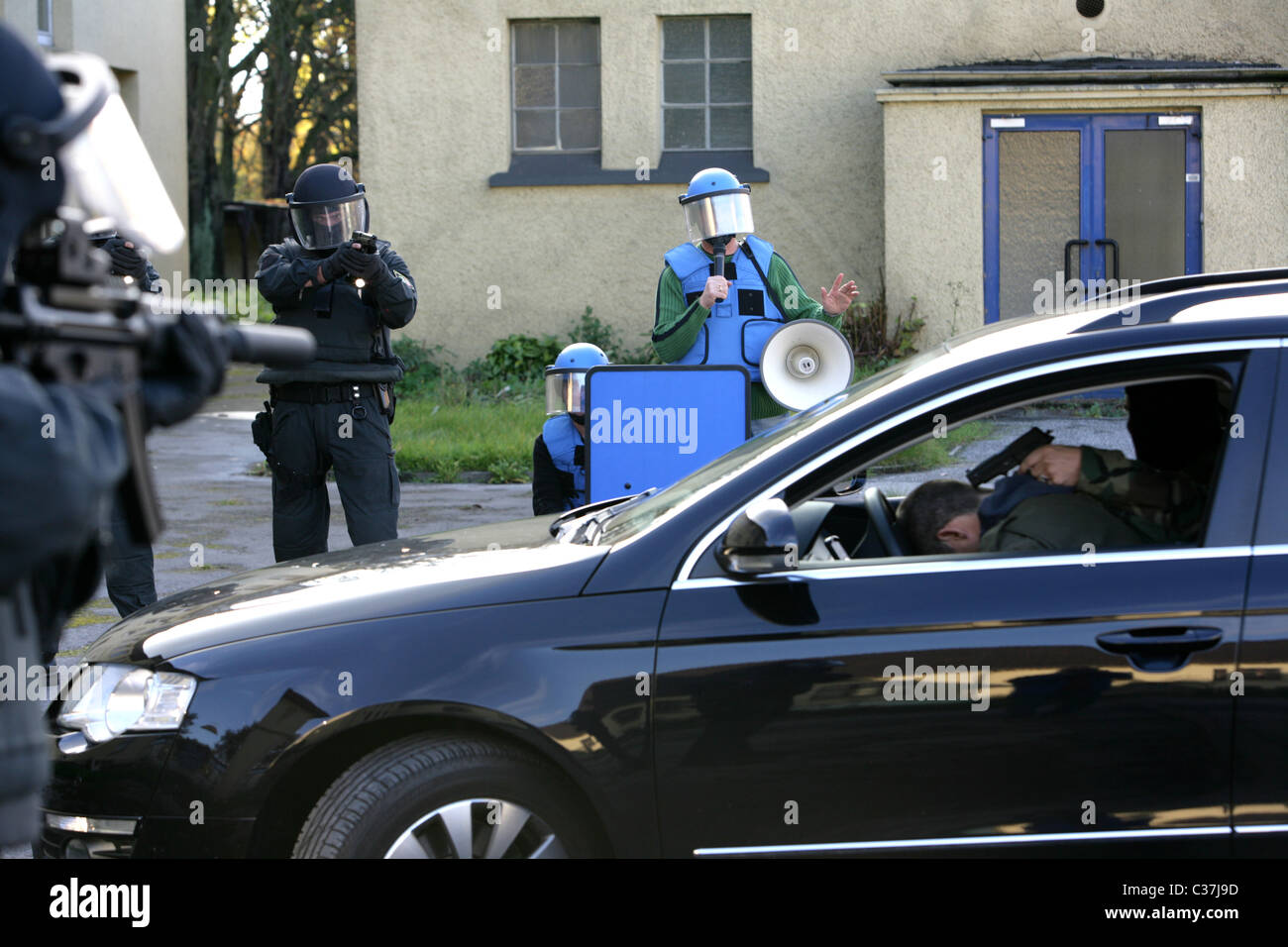 Exercise of a special police unit, SWAT team, for negotiation with ...