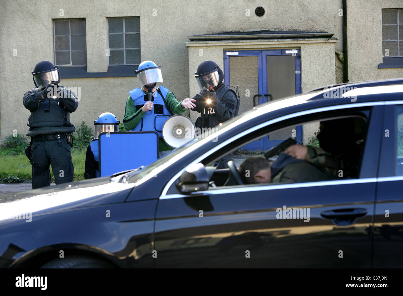 Exercise a swat team a hi-res stock photography and images - Alamy