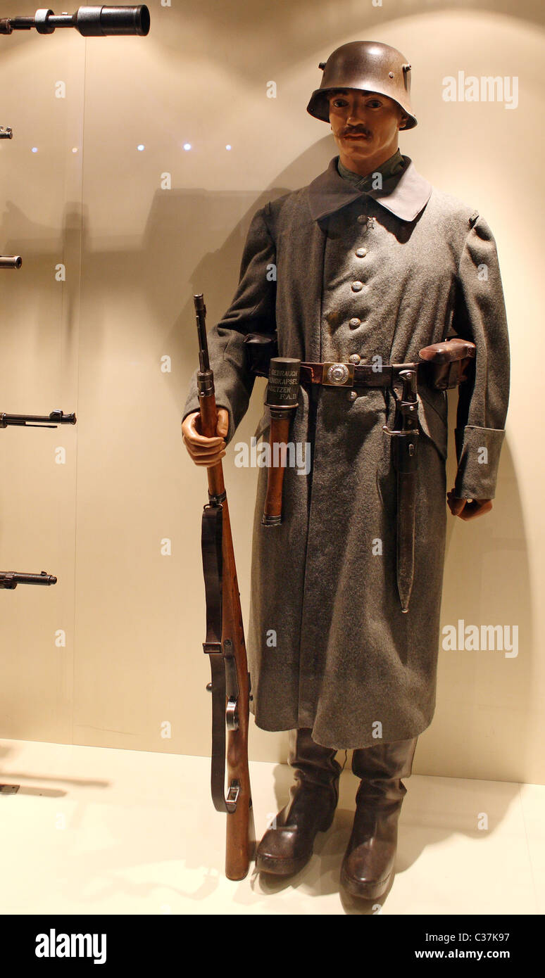 Ww1 german soldier hi-res stock photography and images - Alamy