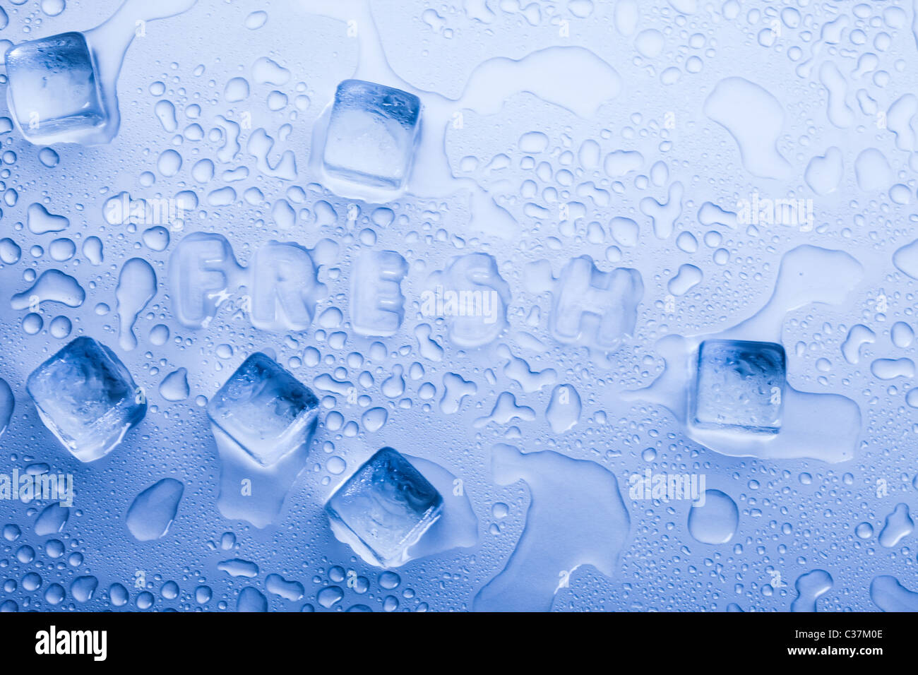 Ice cubes & aqua Stock Photo - Alamy