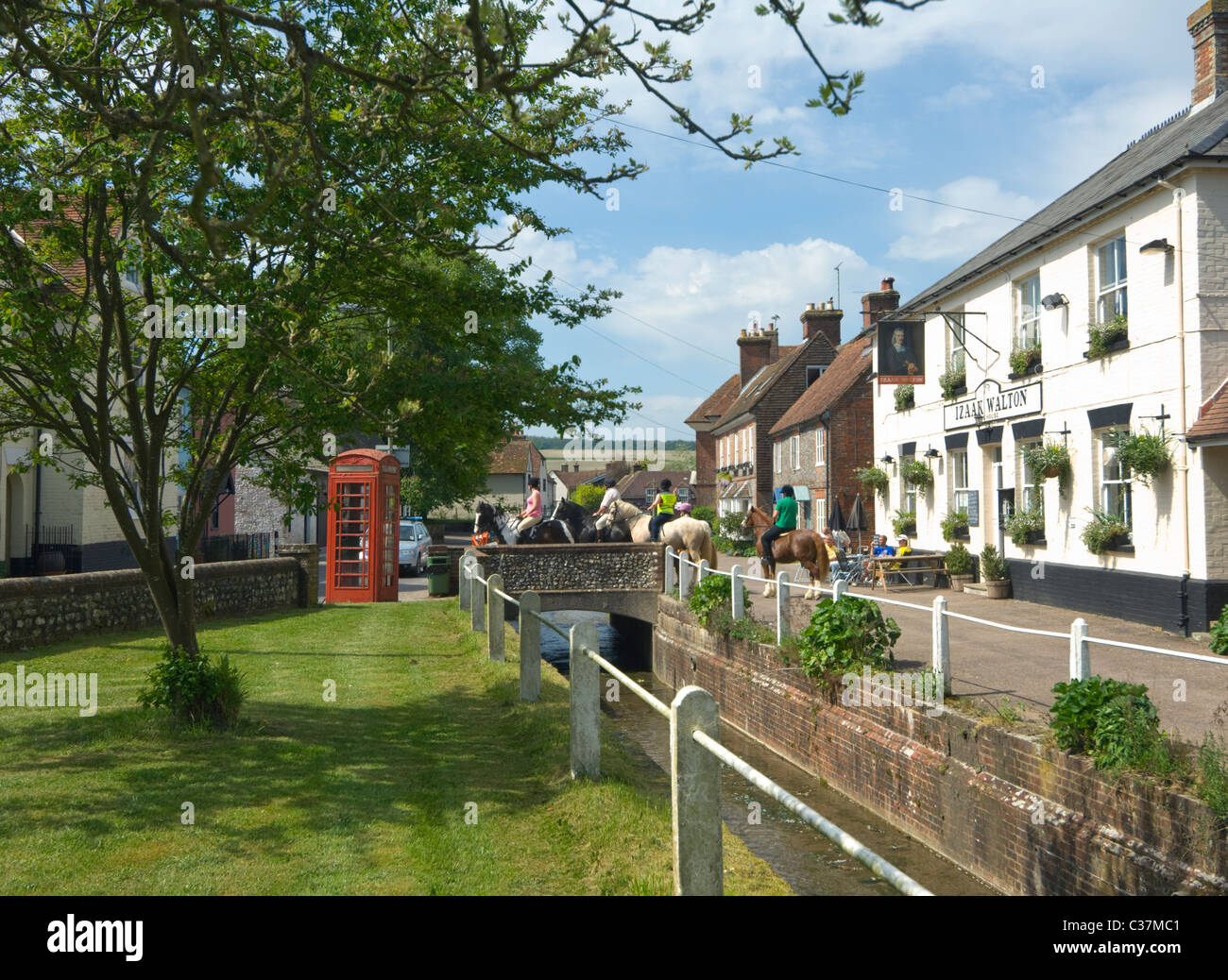 Meon valley hi-res stock photography and images - Alamy