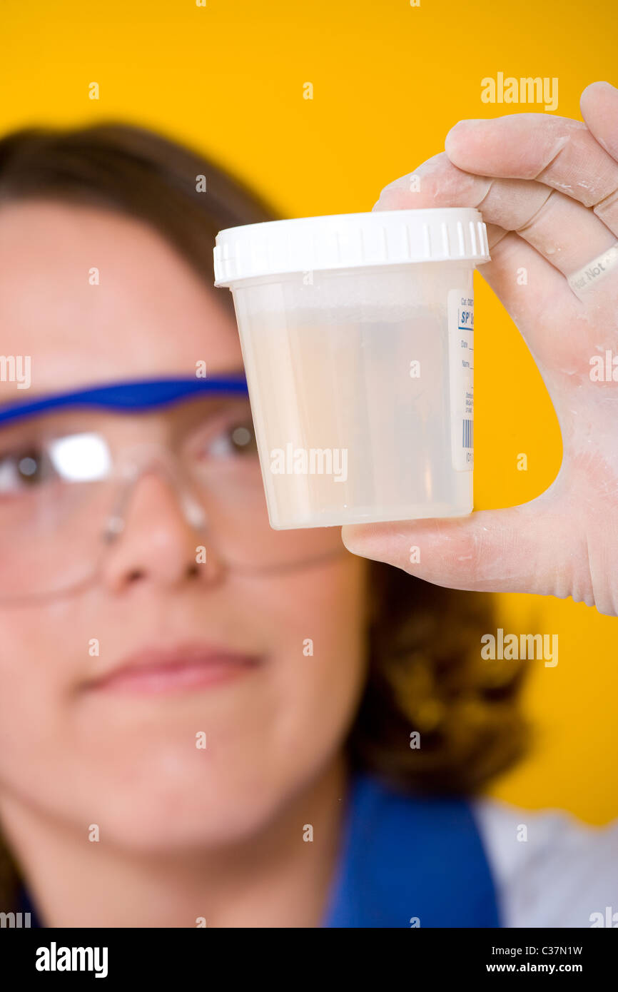 Water quality lab hi-res stock photography and images - Alamy