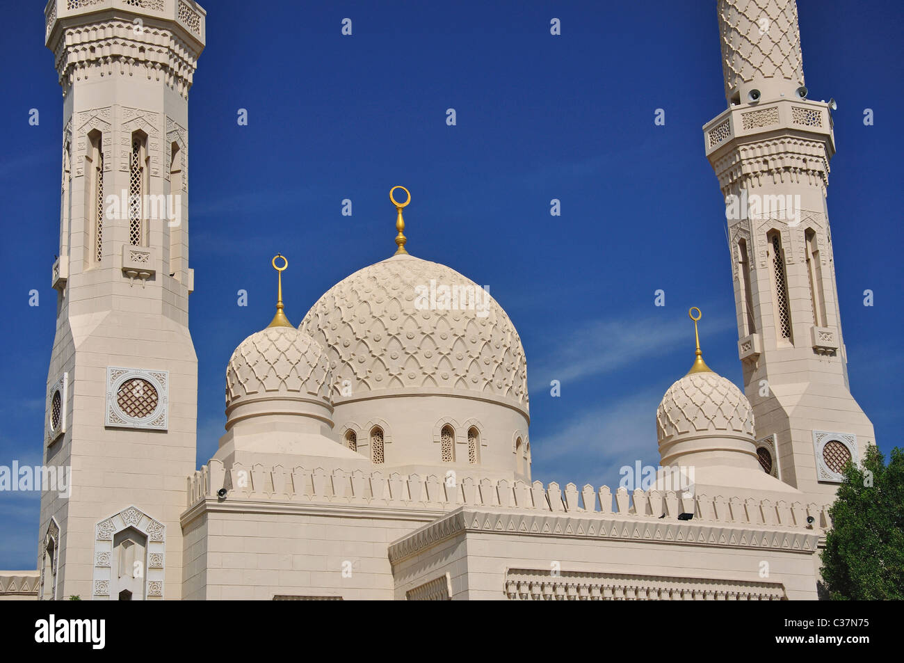 Jumeirah Mosque, Al Jumeira Road, Jumeirah, Dubai, United Arab Emirates ...
