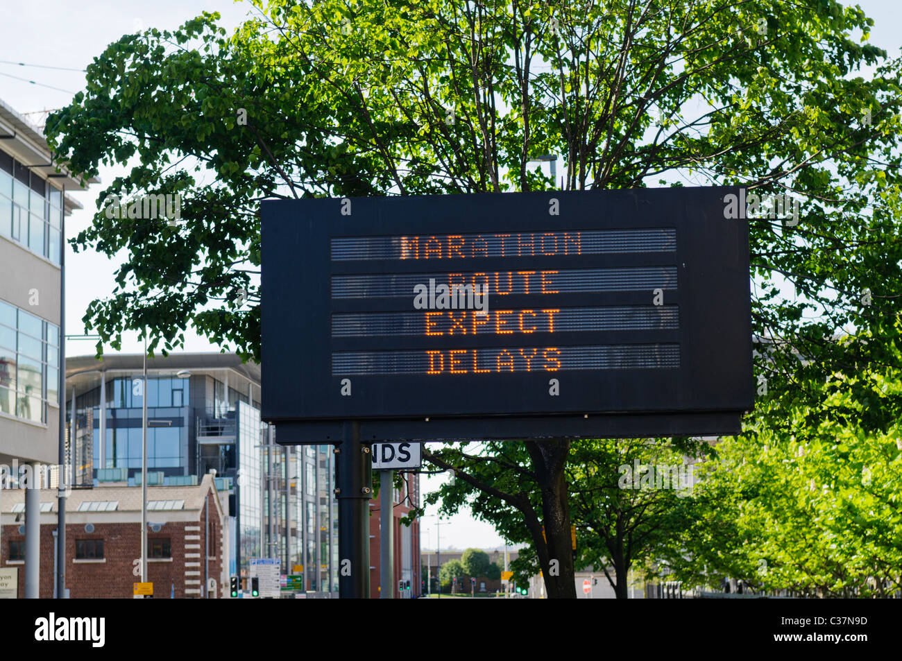 Expect delays sign hi-res stock photography and images - Alamy