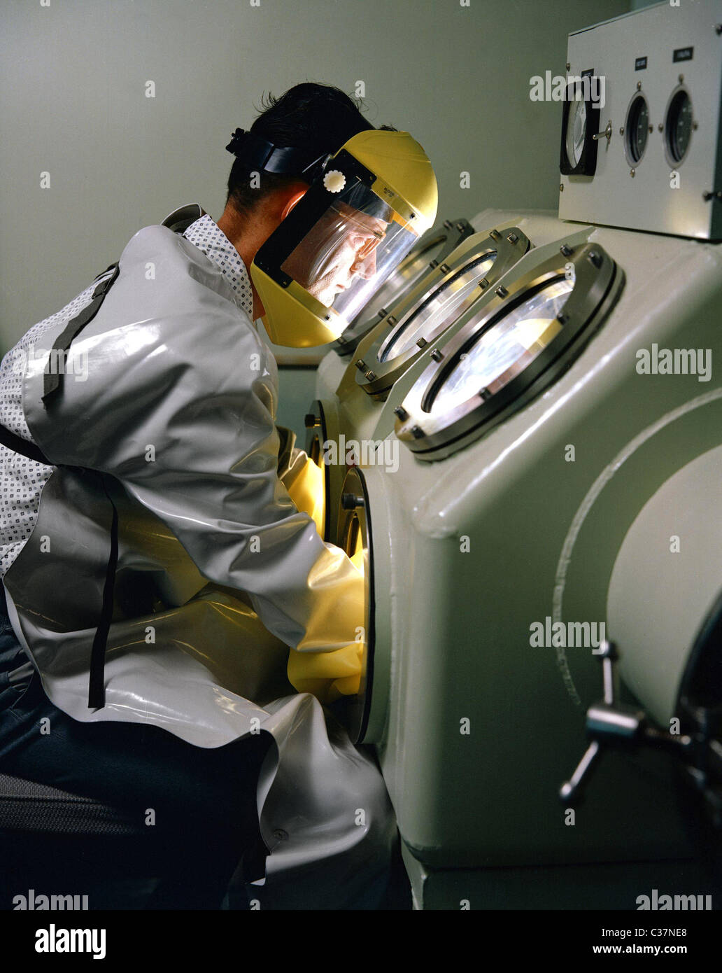 Cesium lab hi-res stock photography and images - Alamy