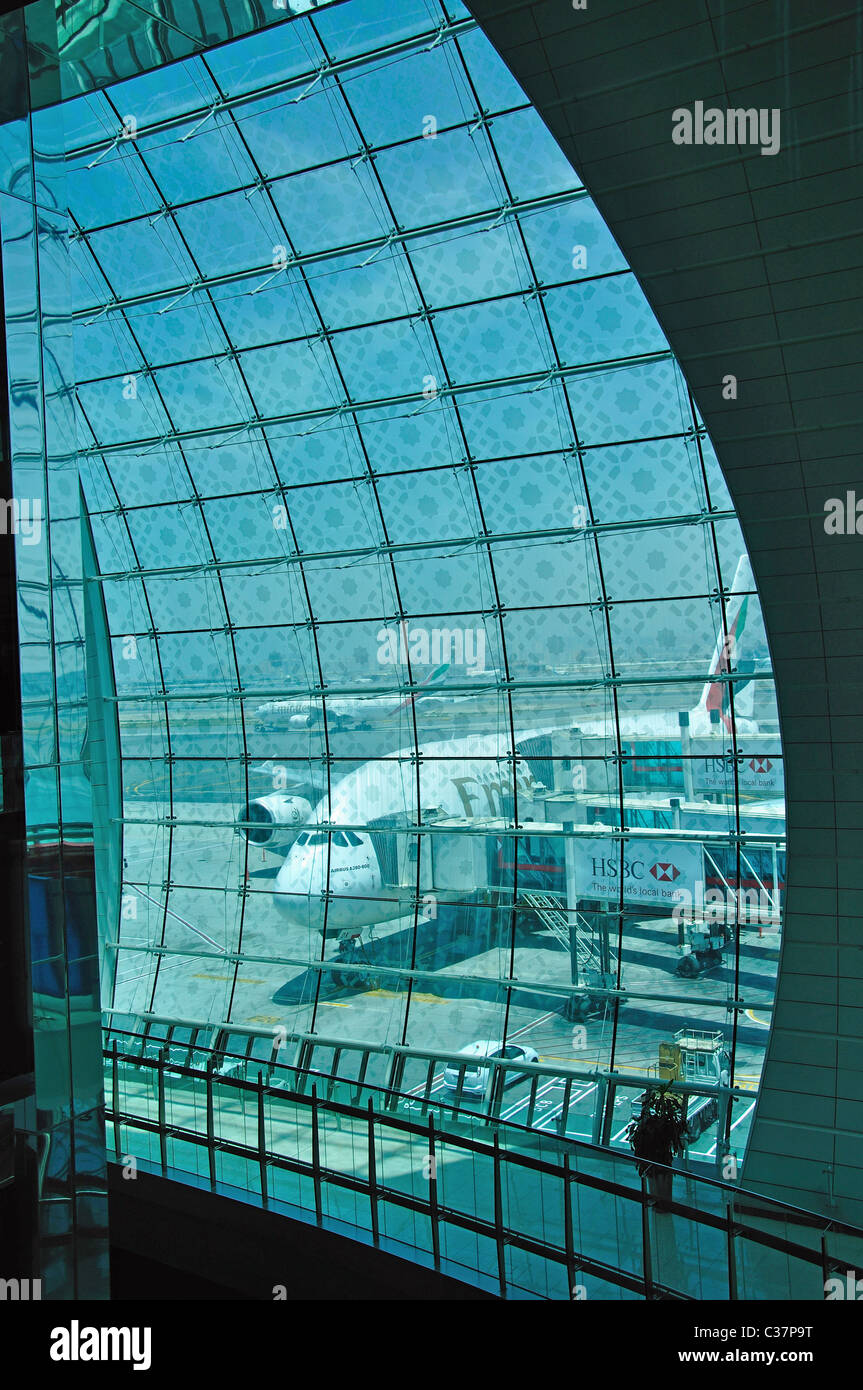 Emirates aircraft at gate, Dubai International Airport, Al Garhoud ...