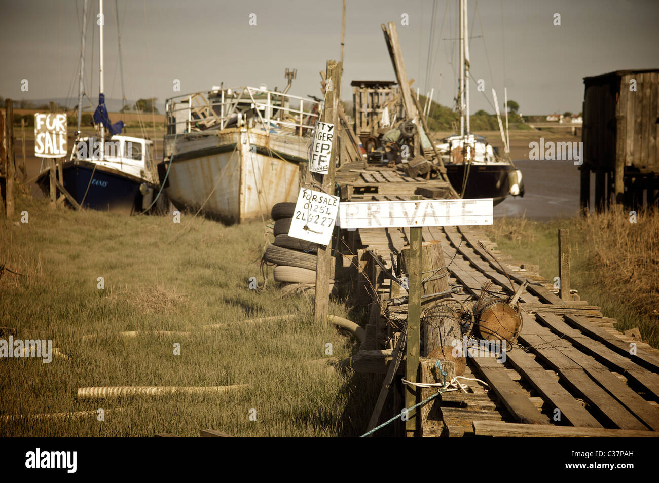 Boats along Skippool CreekThornton Stock Photo - Alamy