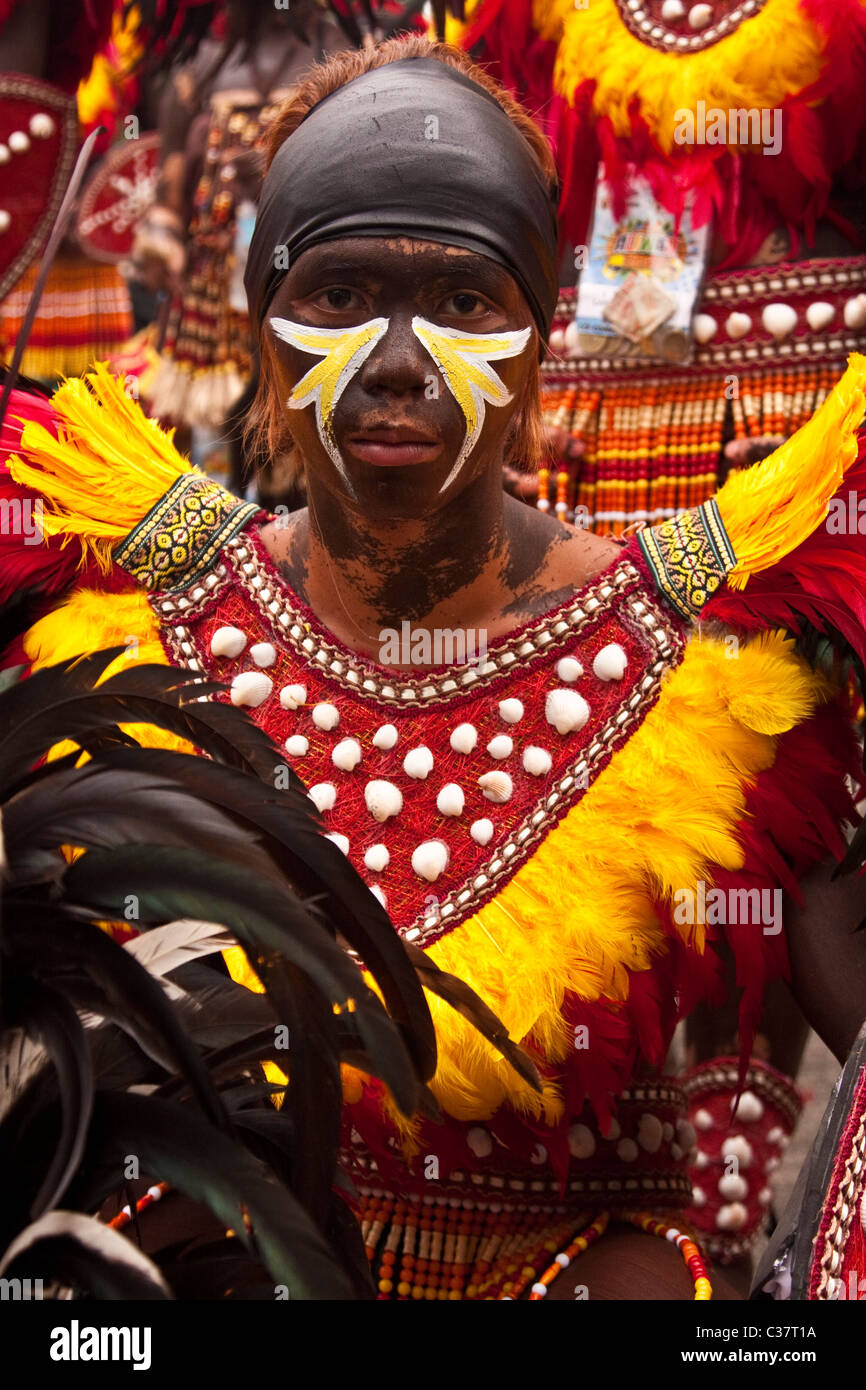 Tribal attire hi-res stock photography and images - Alamy