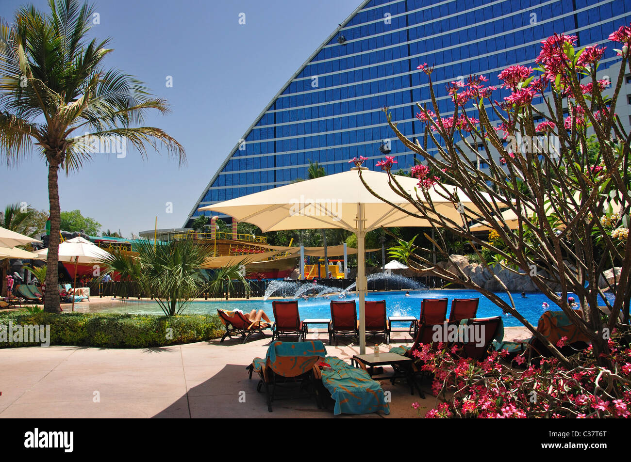 Family swimming pool, Jumeirah Beach Hotel, Jumeirah, Dubai, United ...