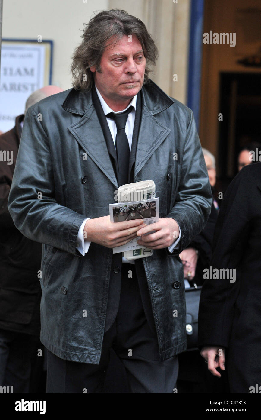 David Spinx The Funeral of Wendy Richard held at St Mary's Church ...