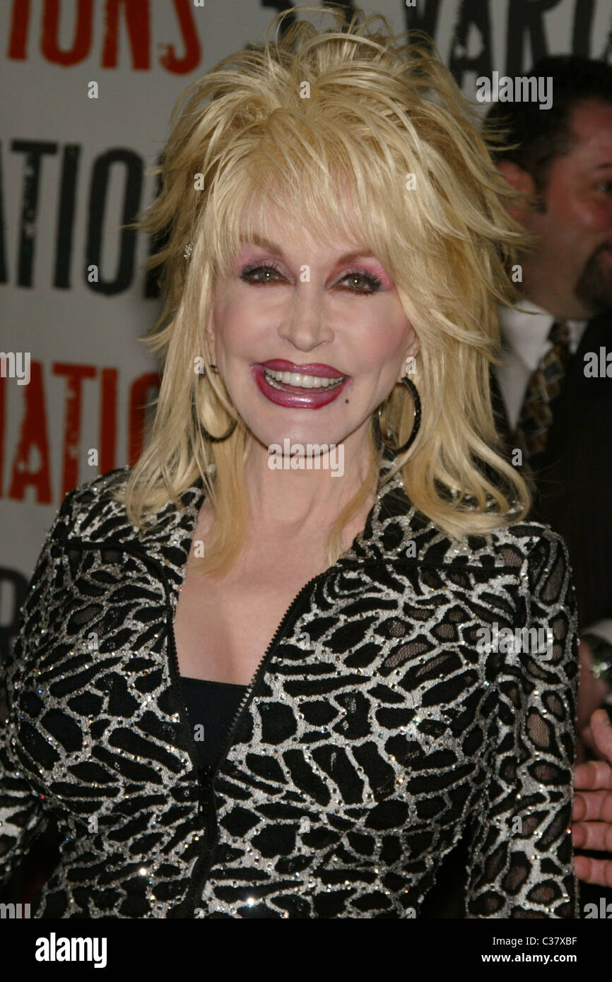 Dolly Parton Opening Night of the Broadway play '33 Variations ...