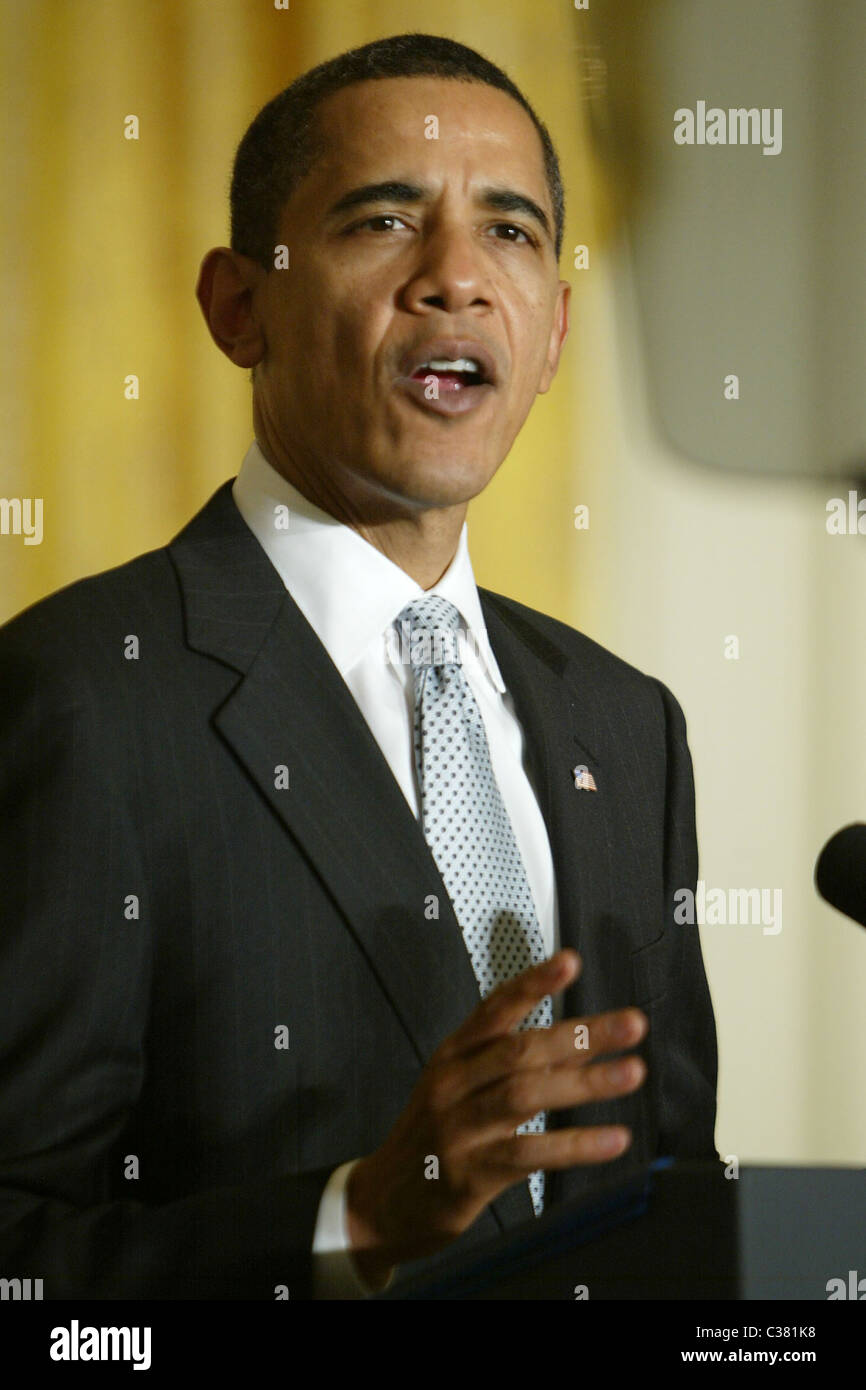 President Barack Obama signs the Executive Order creating the White ...