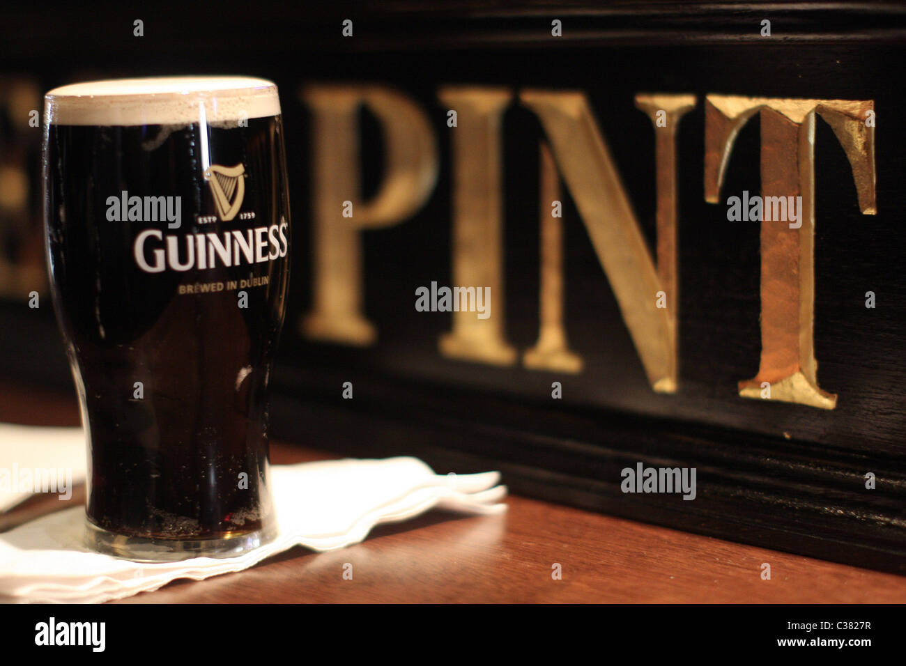 Guinness pint usa hi-res stock photography and images - Alamy