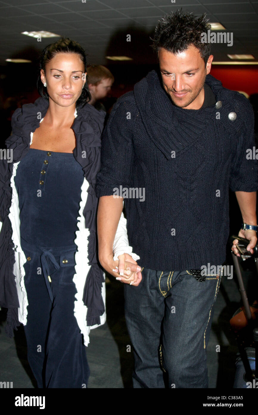 Katie Price and Peter Andre arriving at JFK International Airport New ...