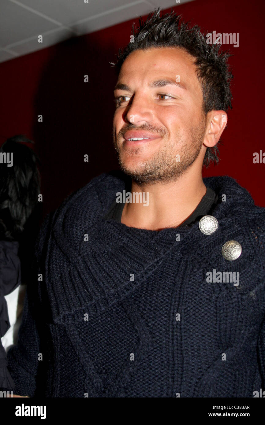 Peter Andre arriving at JFK International Airport New York City, USA ...