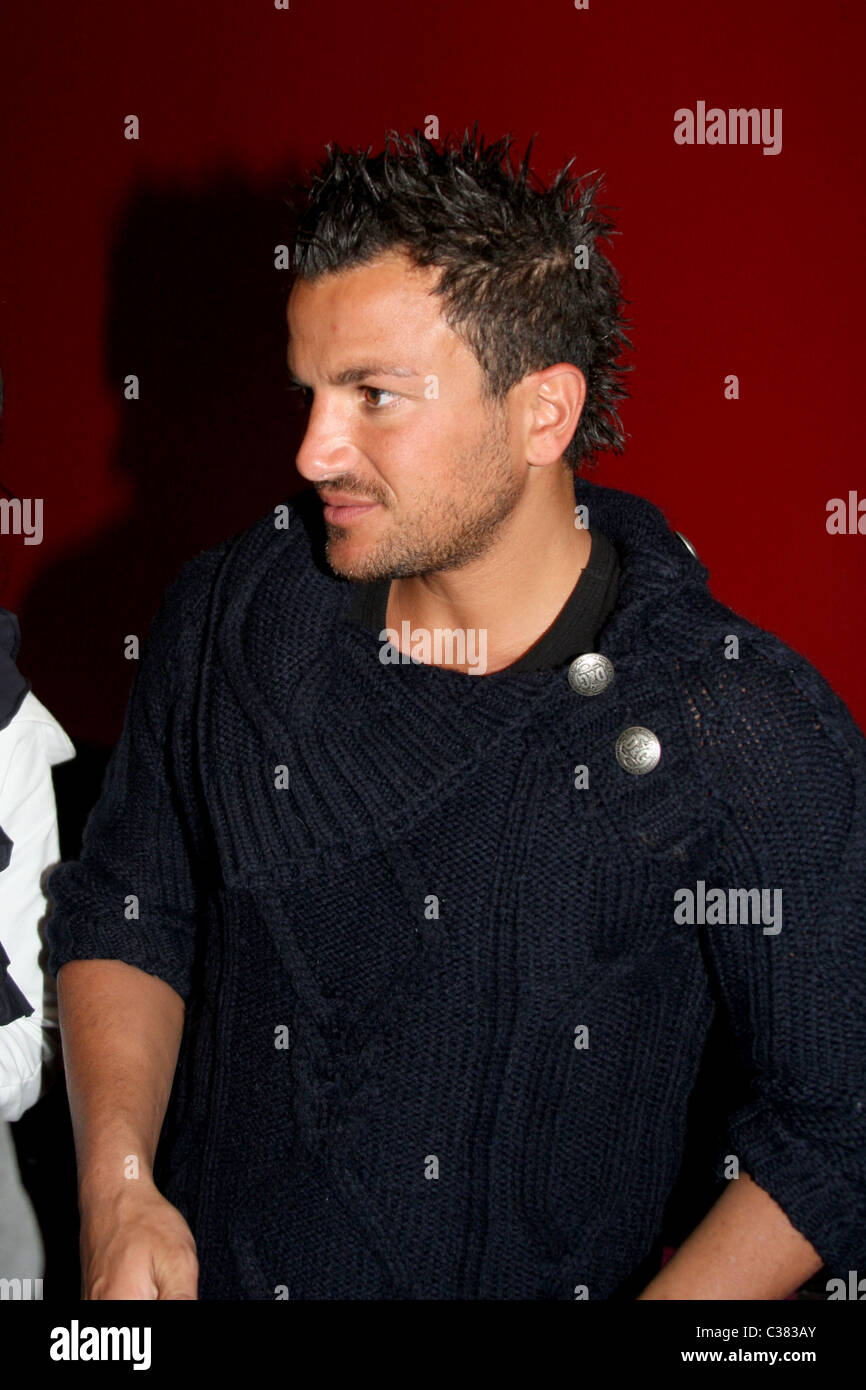 Peter Andre arriving at JFK International Airport New York City, USA ...