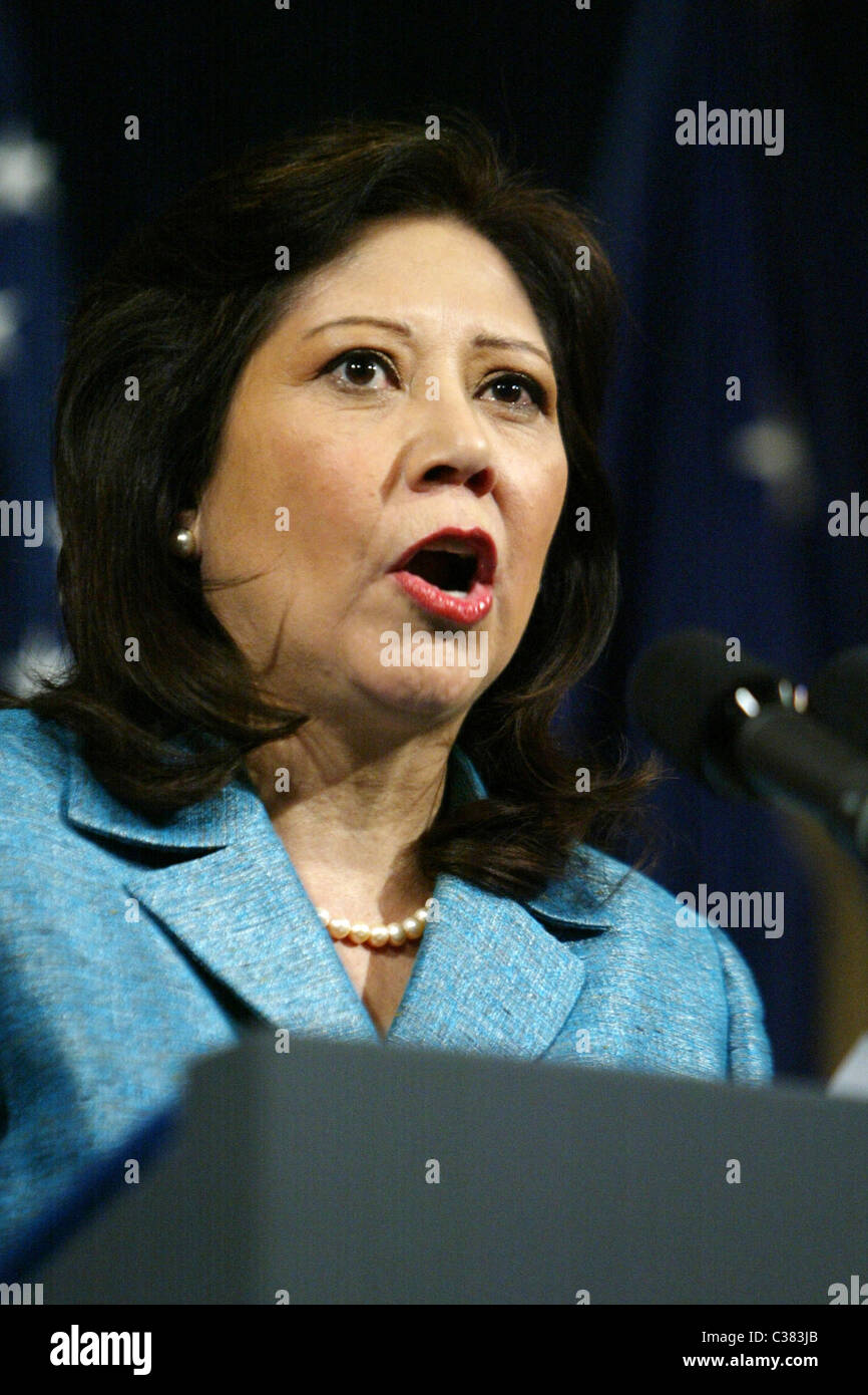 Hilda Solis was sworn in as Secretary of Labor in a ceremony held at ...