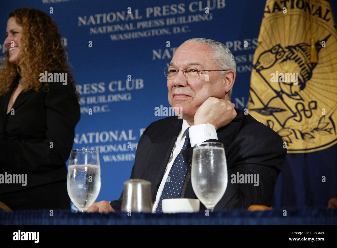 Colin powell and alma powell hi-res stock photography and images - Alamy