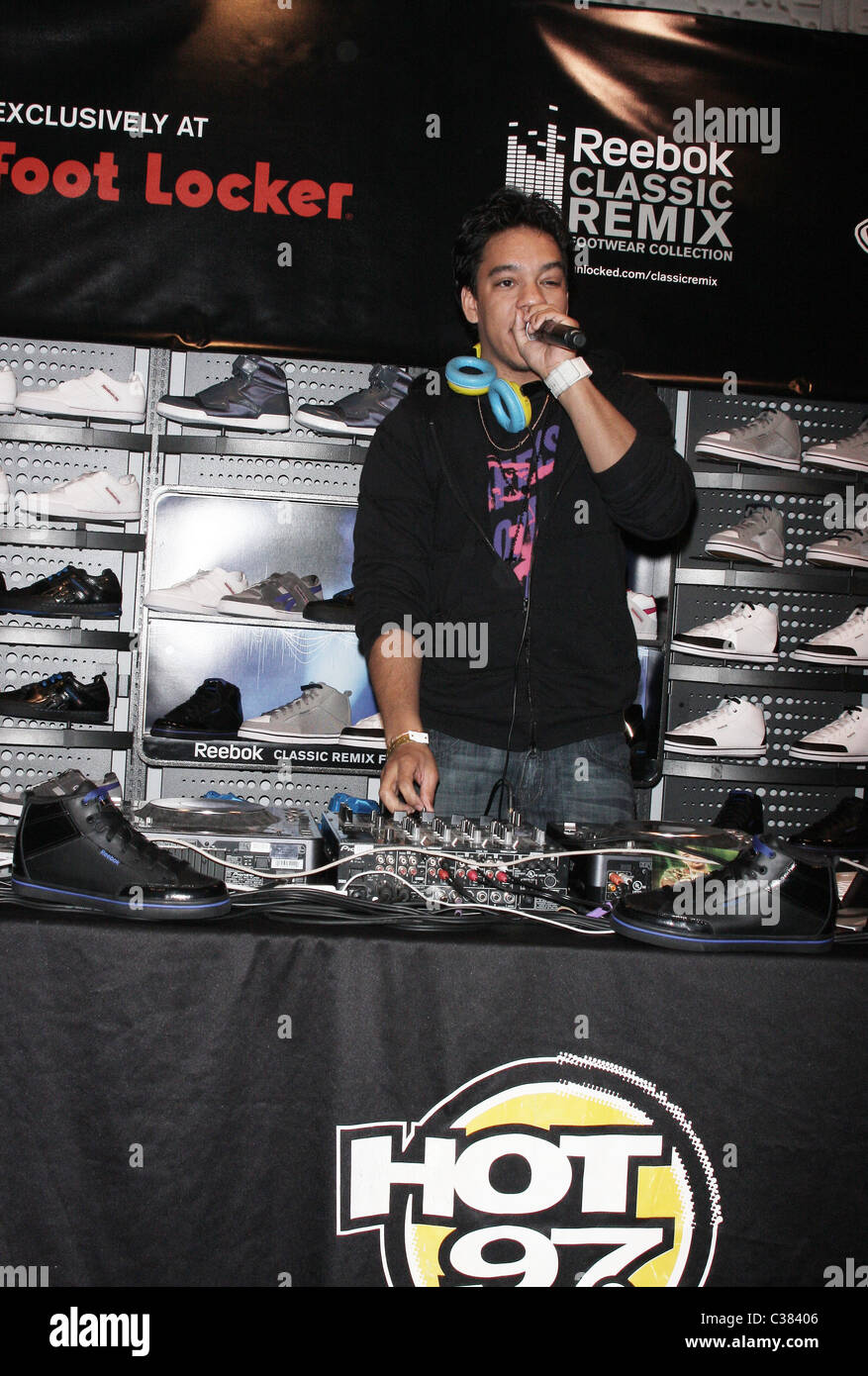 Michael Aguilar aka Double-O Kidz in the Hall launch the Reebok Classic ...