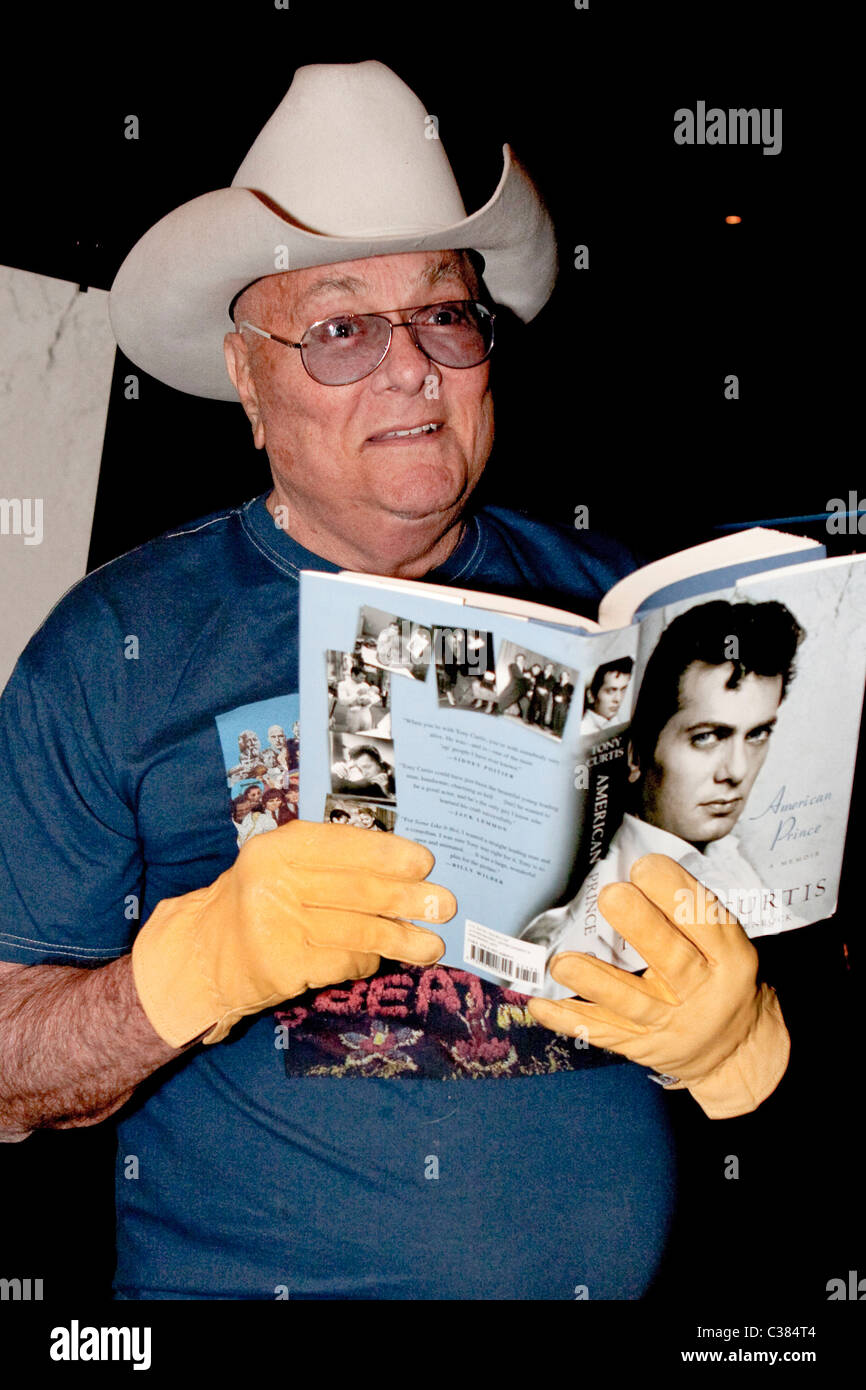 Tony Curtis signs copies of his new book 'American Prince: A Memoir' at ...