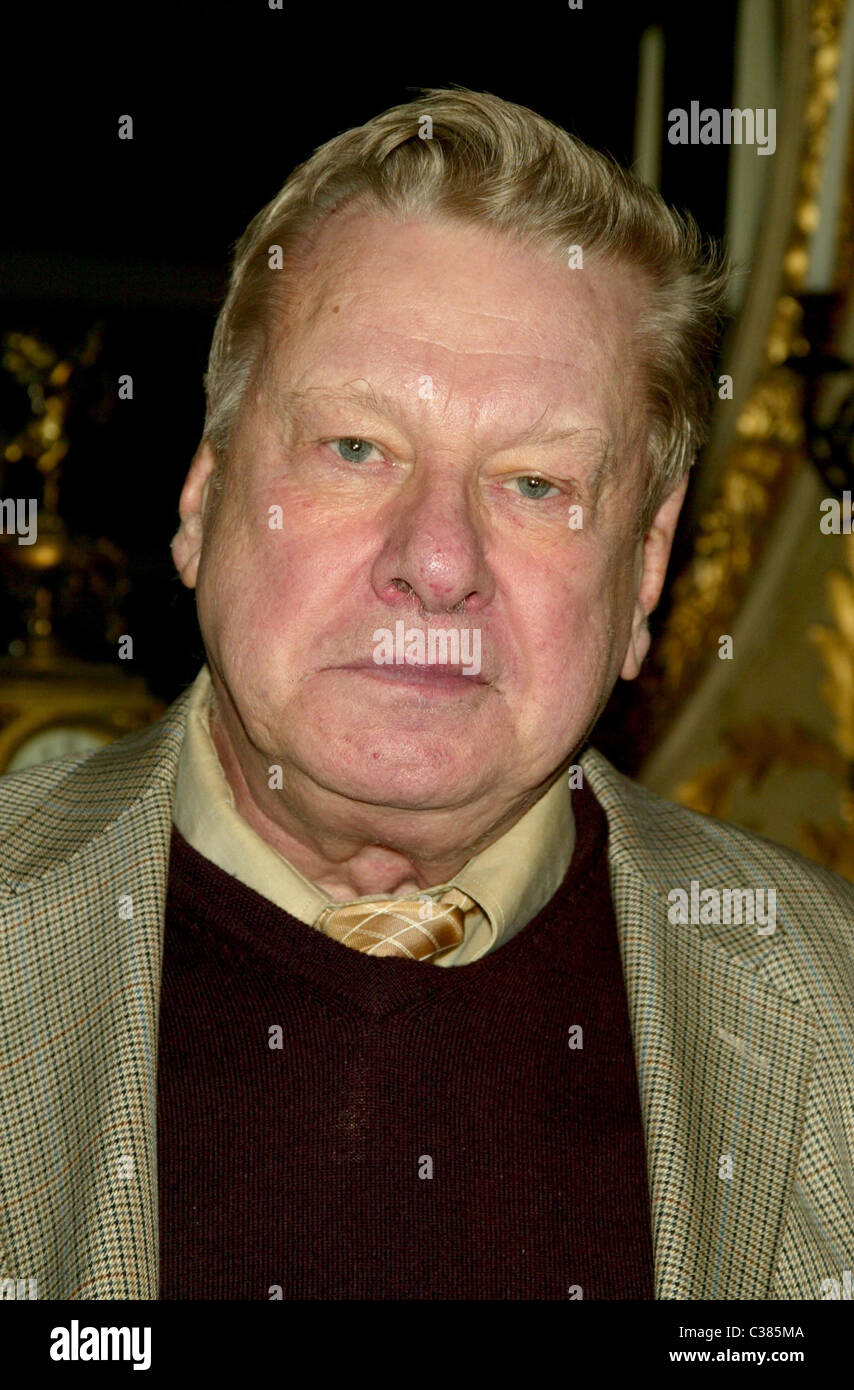 Brian Murray at the photo call for the upcoming Broadway play 'Mary ...