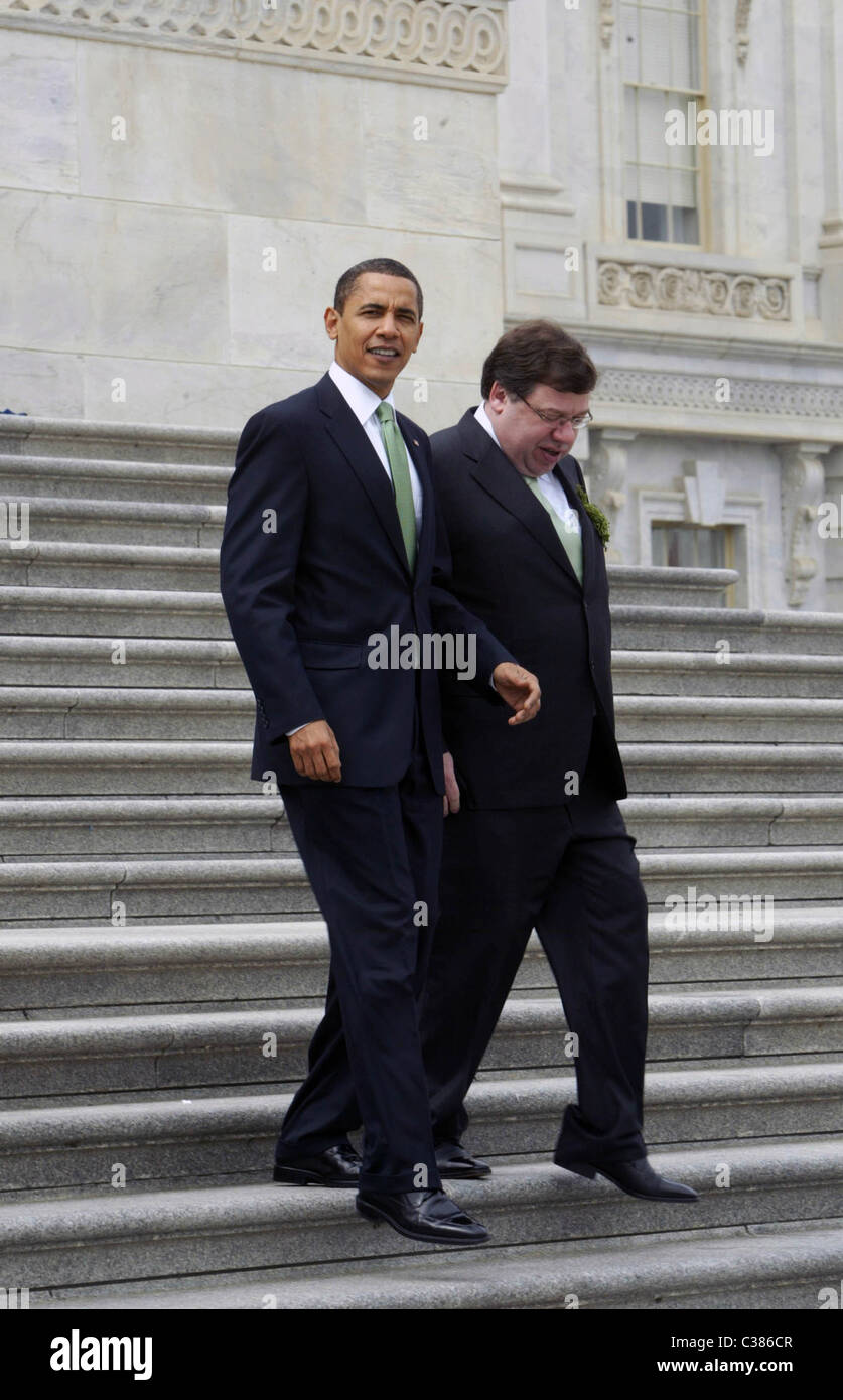 US President Barack Obama and Irish Prime Minister Brian Cowen walk ...