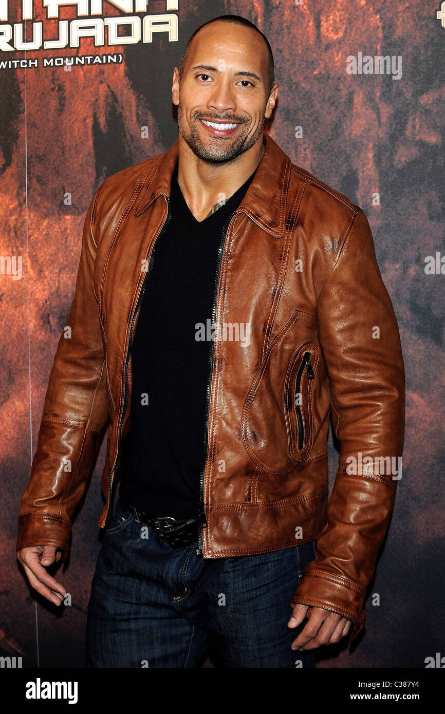 Dwayne Johnson Premiere of 'La Montana Embrujada' (Race to Witch ...