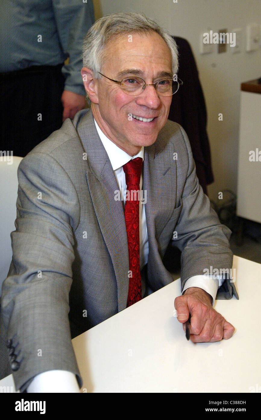 Col. Jack Jacobs, one of 18 Jewish Congressional Medal of Honor ...