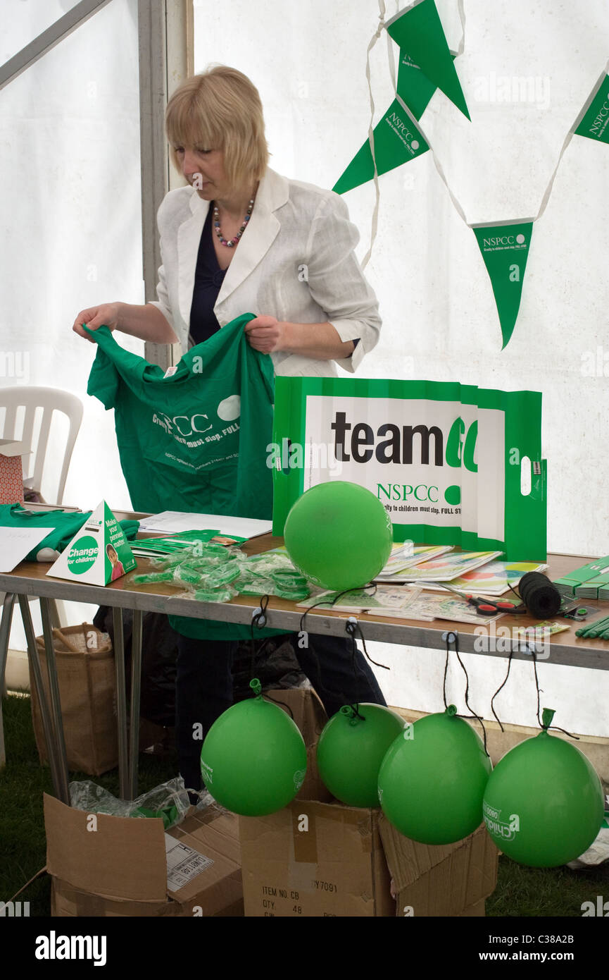 Nspcc charity hi-res stock photography and images - Alamy