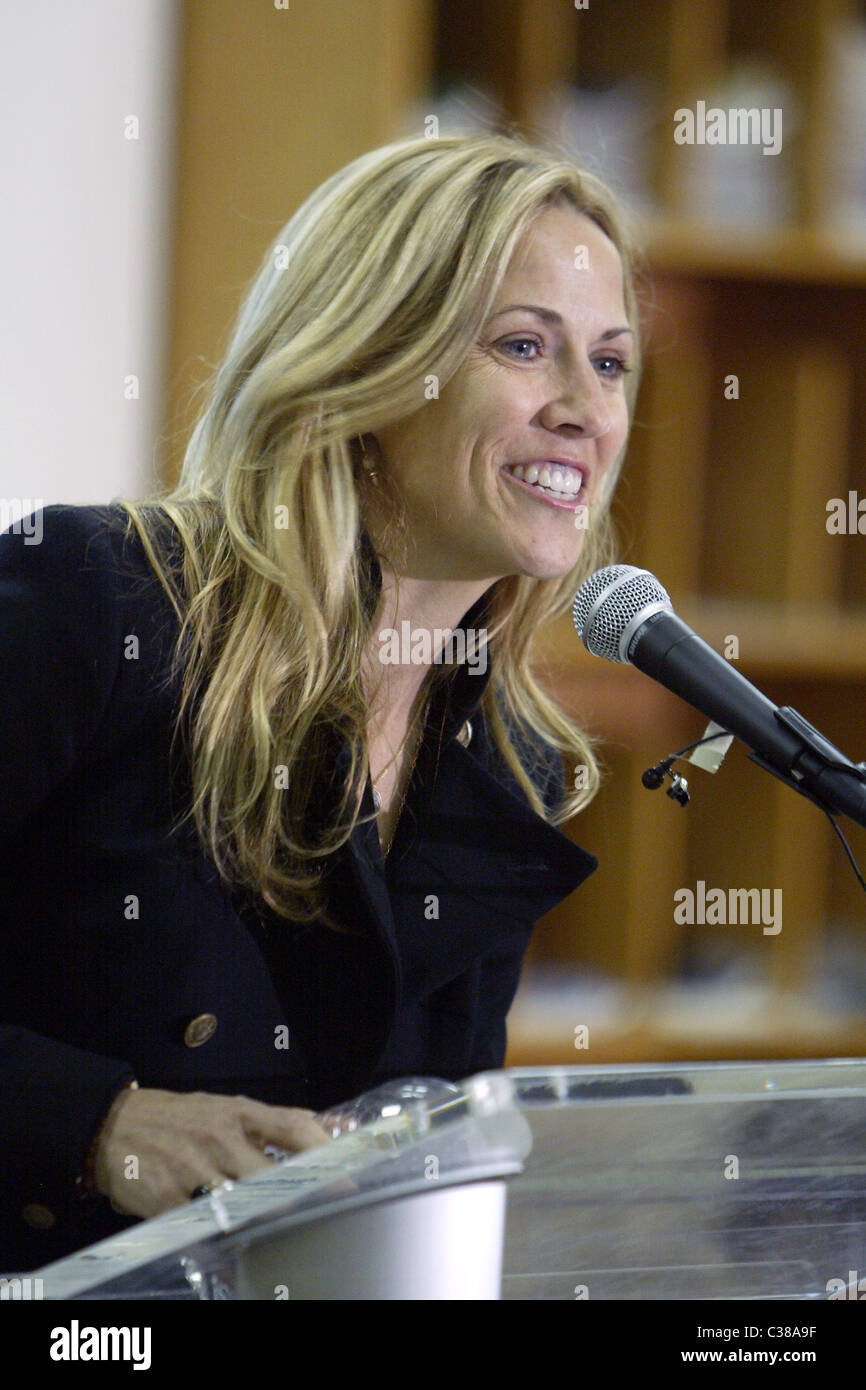 Sheryl Crow speaking to students at Woodrow Wilson Senior High School ...