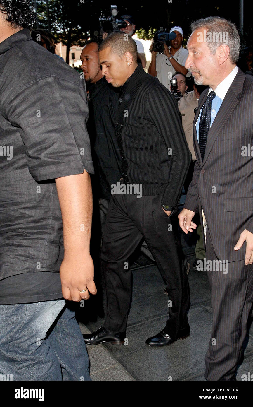 Chris Brown arriving at Los Angeles County Court where he pleaded not ...