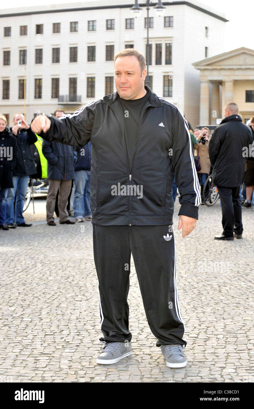 Kevin James attends a photocall for his movie "Paul Blart: Mall Cop ...
