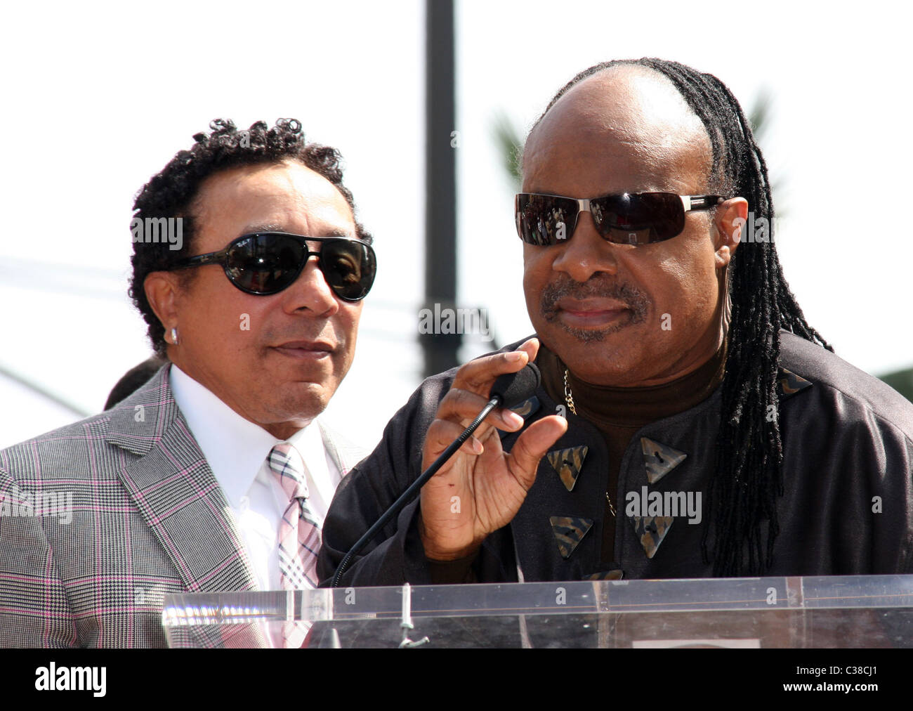 Smokey robinson and the miracles hi-res stock photography and images ...