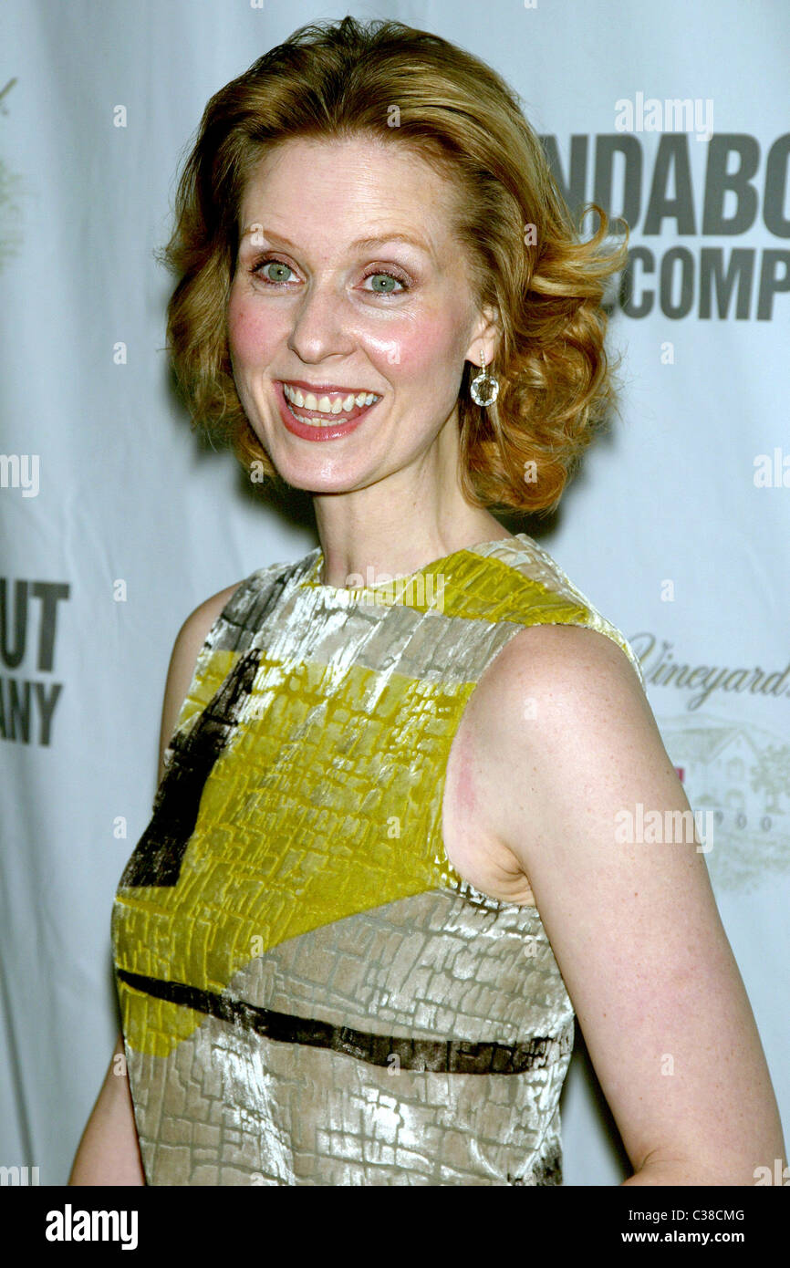 Cynthia Nixon wearing Calvin Klein Roundabout Theatre Company's 2009 ...