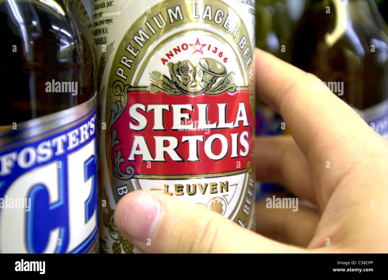 Man drinking stella hi-res stock photography and images - Alamy