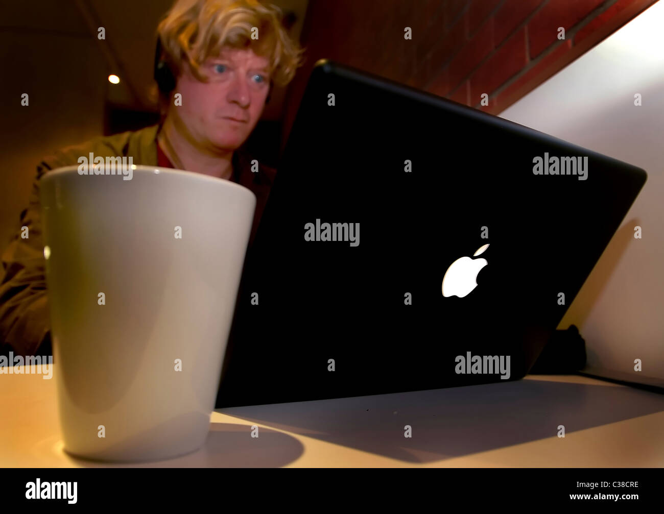 Cafe in a library hi-res stock photography and images - Alamy