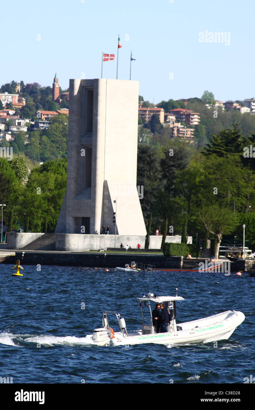 Como monument hi-res stock photography and images - Alamy