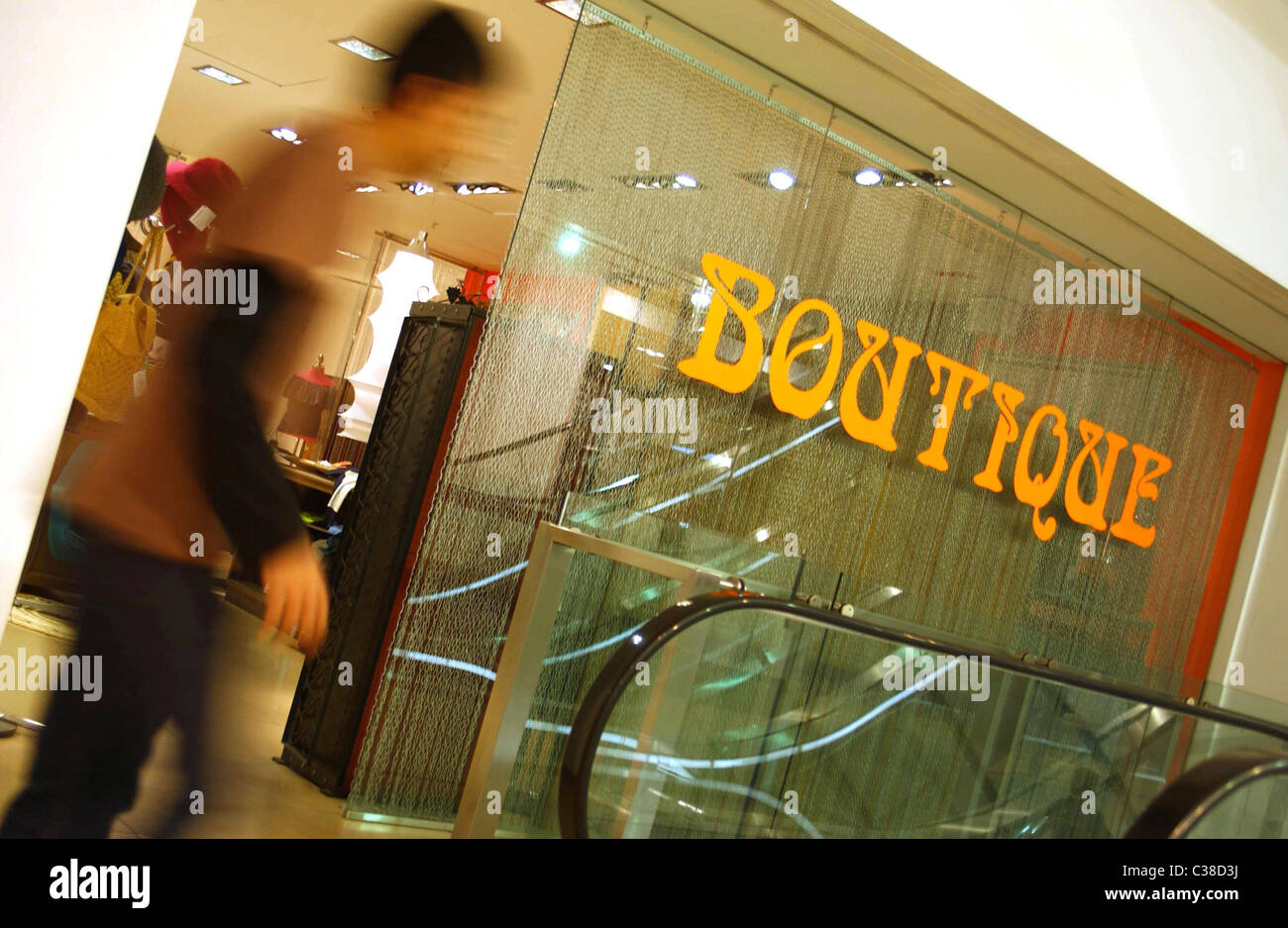 Topshop store interior hi-res stock photography and images - Alamy