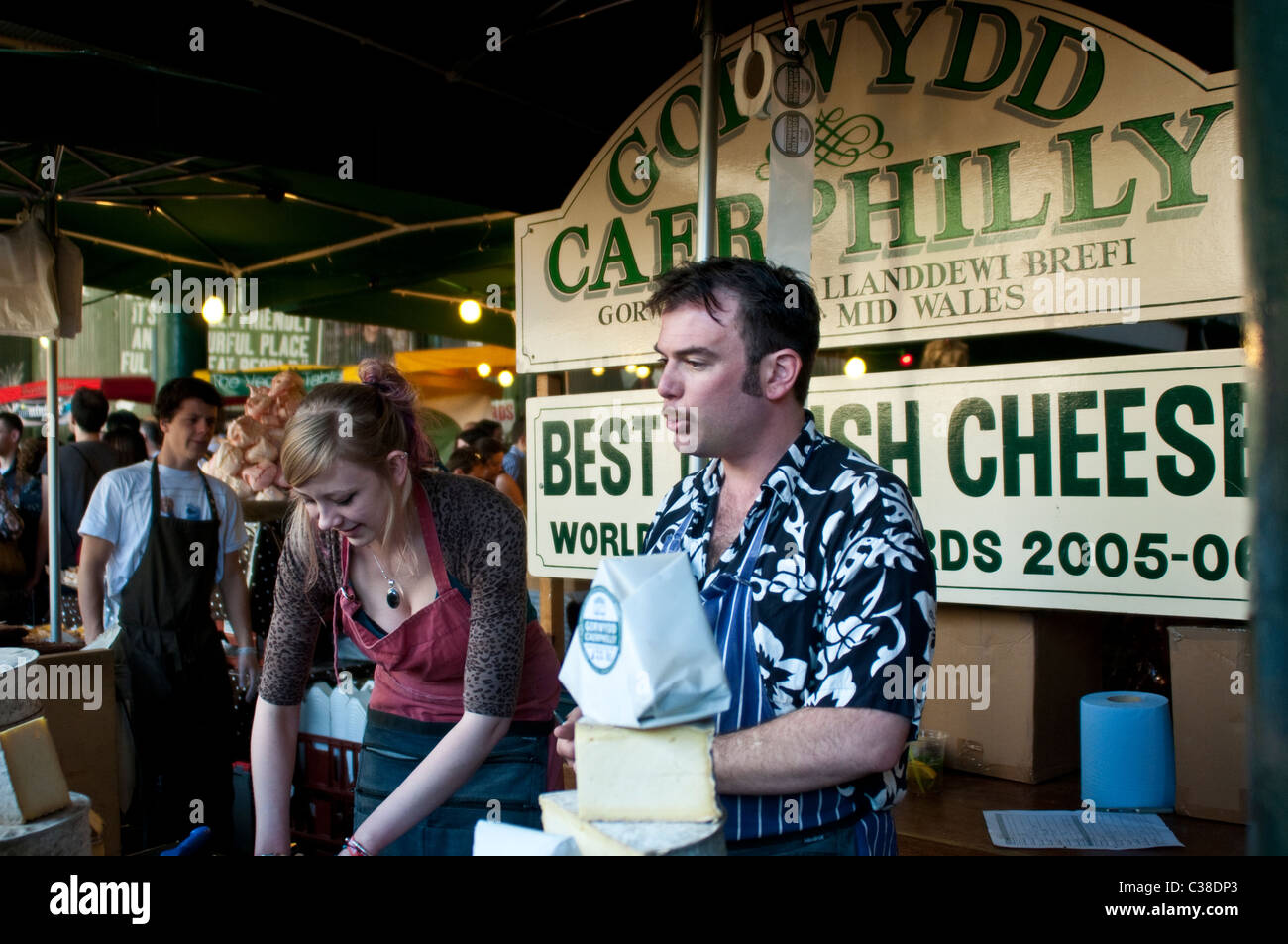 Stall with British cheeses, Borough Market, Southwark, London, UK Stock ...