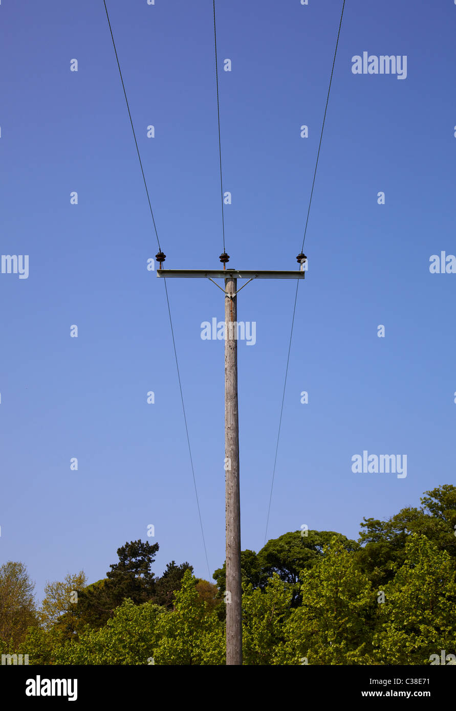 Overhead pole hi-res stock photography and images - Alamy