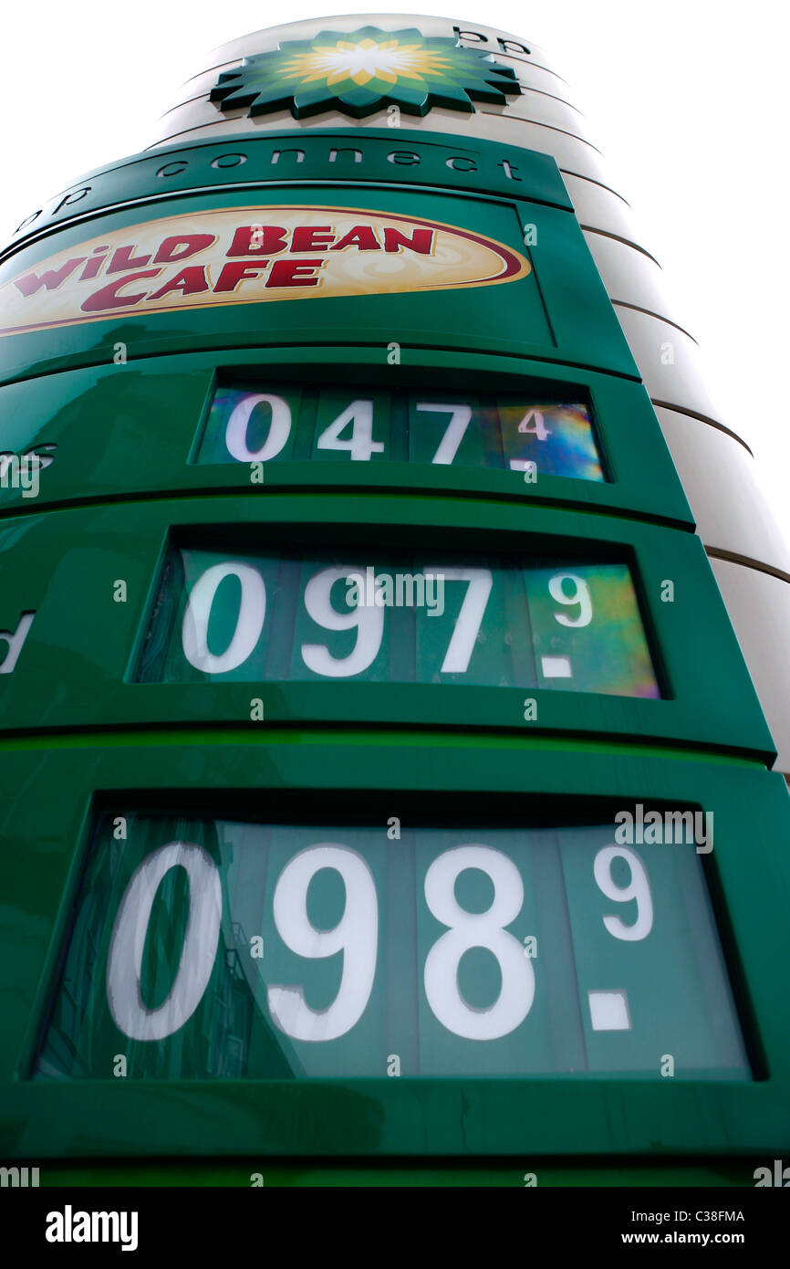 Gas station price board hi-res stock photography and images - Alamy