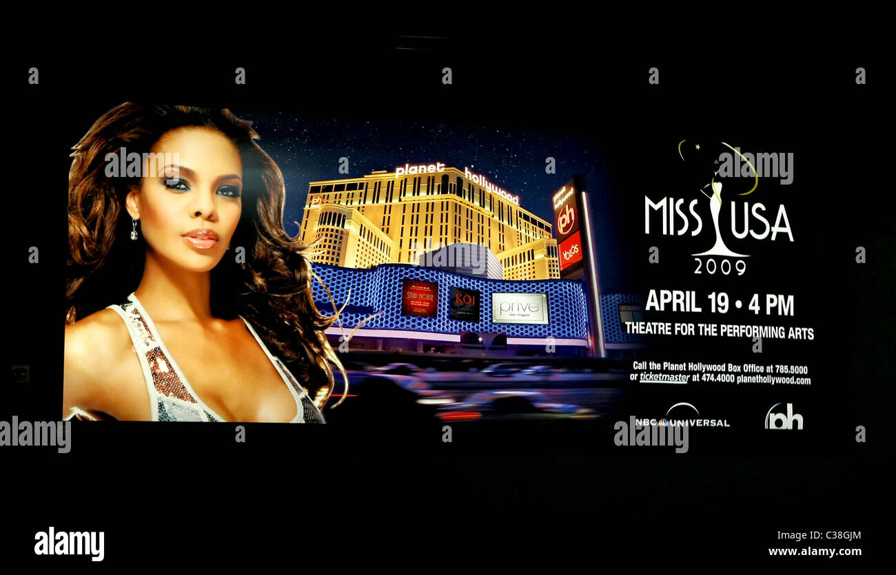 Atmosphere The 2009 Miss USA Contestants pose for their official ...